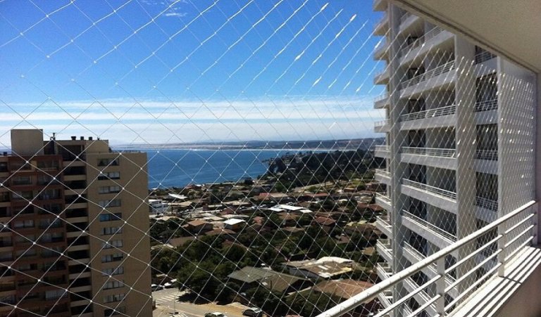 Mallas de Seguridad y Protección para Ventanas y Balcones
