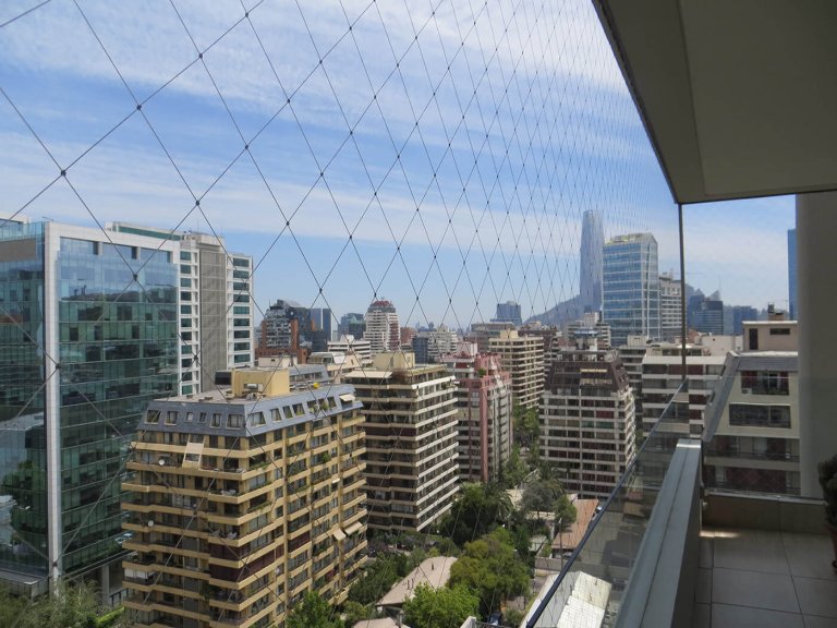 Mallas de Seguridad y Protección para Ventanas y Balcones